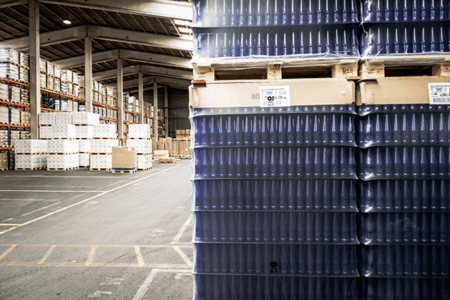 Blocklagerung oder Regallager? Lagerungstechniken im Vergleich - L-mobile