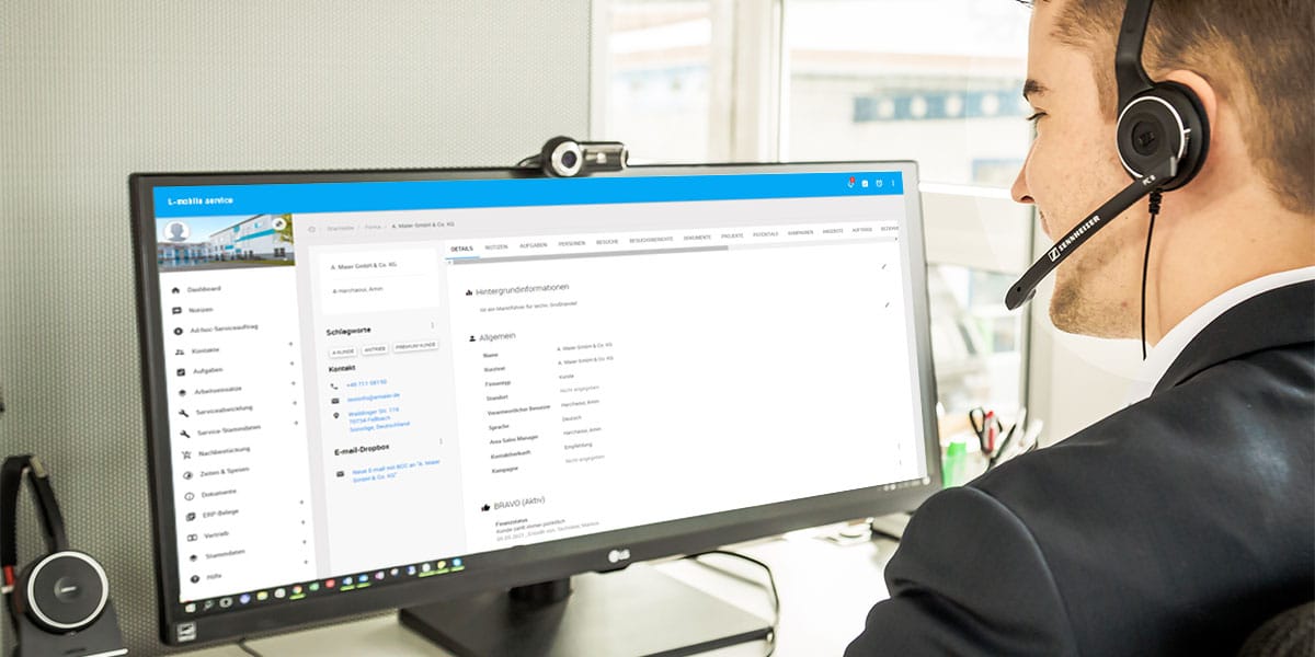 Master data management in field service with L-mobile service